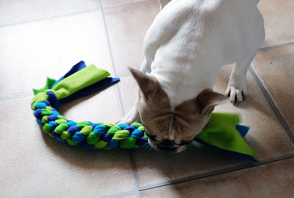 Tuggers Tug Toys – Ruffle Snuffle